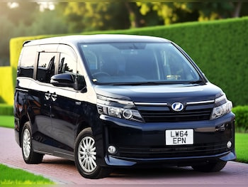 Toyota Voxy: Who's to Blame - Drivers, Roads, or the Car?