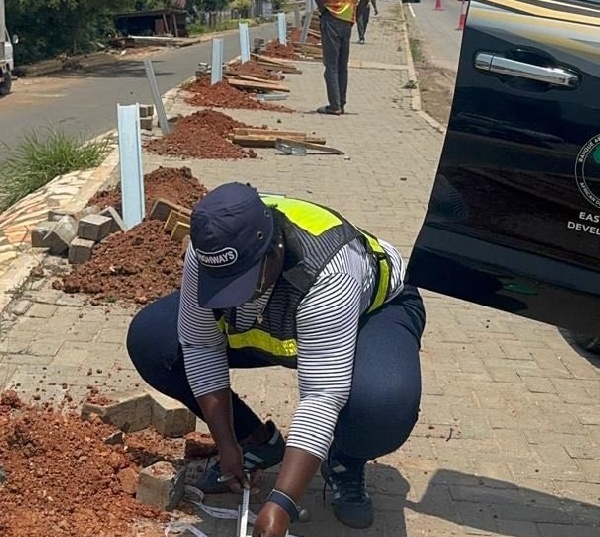 Roads Ministry begins installation of crash barriers to boost highway ...