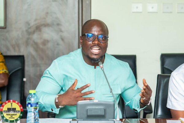 Stephen Appiah Encourages Black Stars to Make History in 2026 World Cup