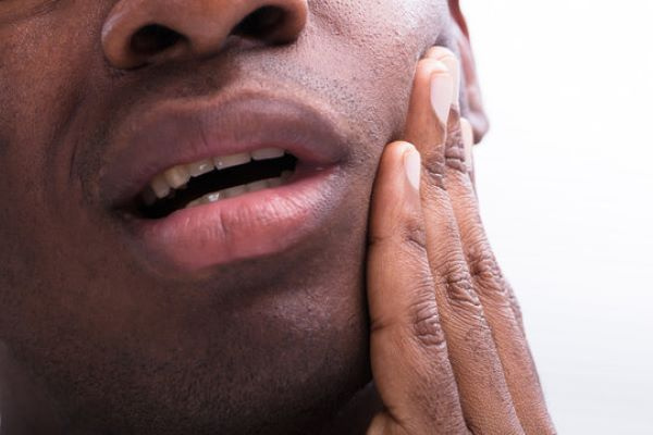 7 Home Remedies To Heal Toothache