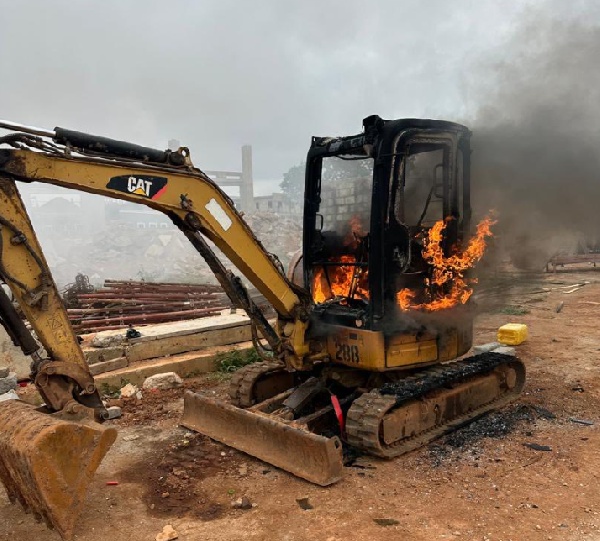 4 excavators burst into flames at Trassaco Paatang