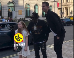 Shatta Wale Welcomed by Fans in London Before Shattafest UK