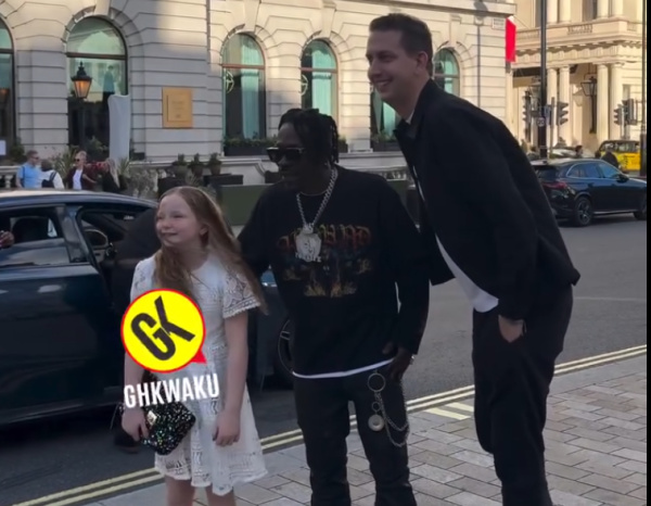 Shatta Wale Welcomed by Fans in London Before Shattafest UK